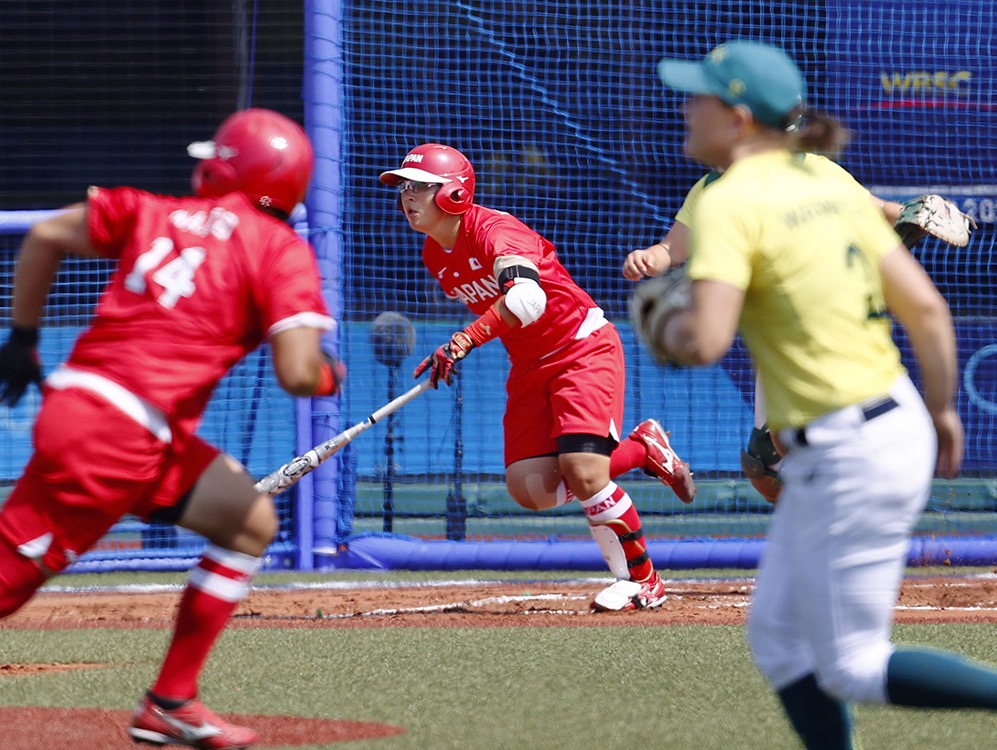 Softball opens Olympic Games sports programme as Japan defeat Australia ...