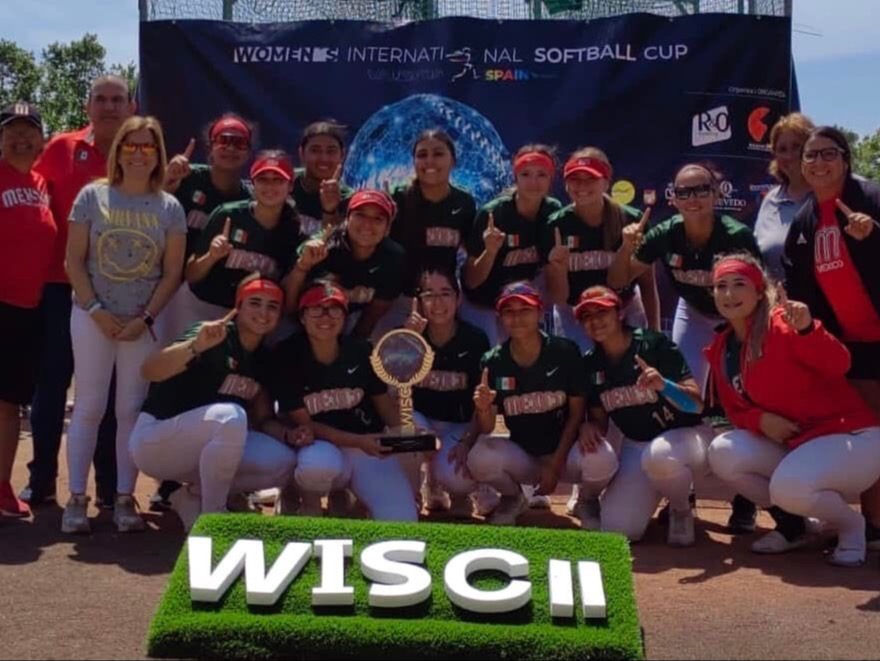 Mexico edges Spain to win Women’s International Softball Cup, Czech ...