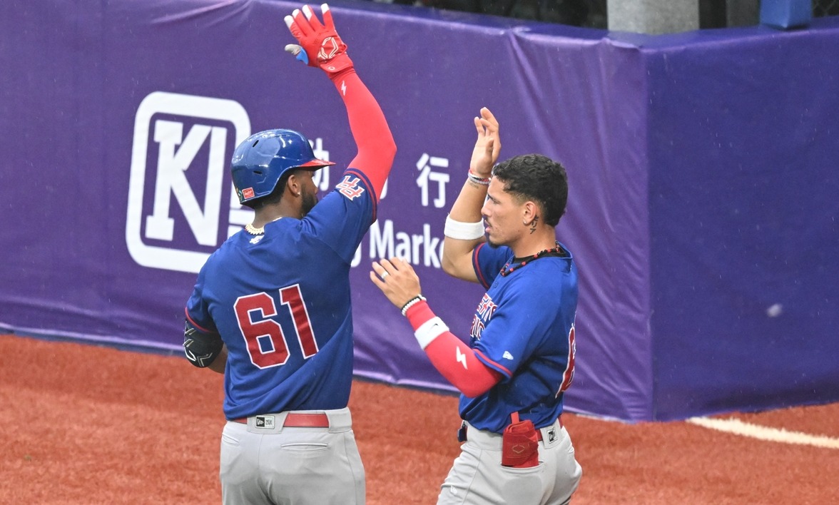 Late rally takes Puerto Rico over Colombia and to finish first in Group ...