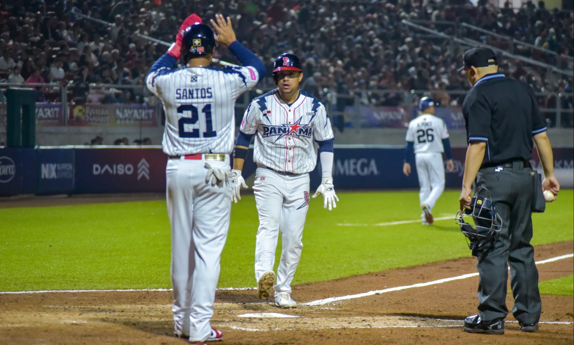 Luis Castillo's clutch homer lifts Panama past Puerto Rico - World ...
