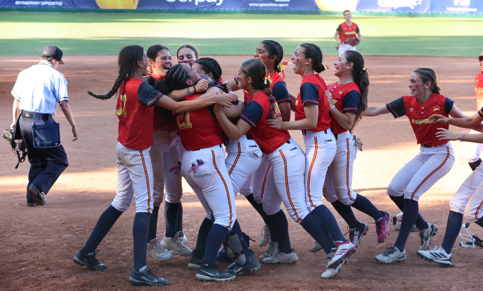 Spain make history, three teams undefeated after WBSC U-15 Women's Softball World Cup Day 2 ...