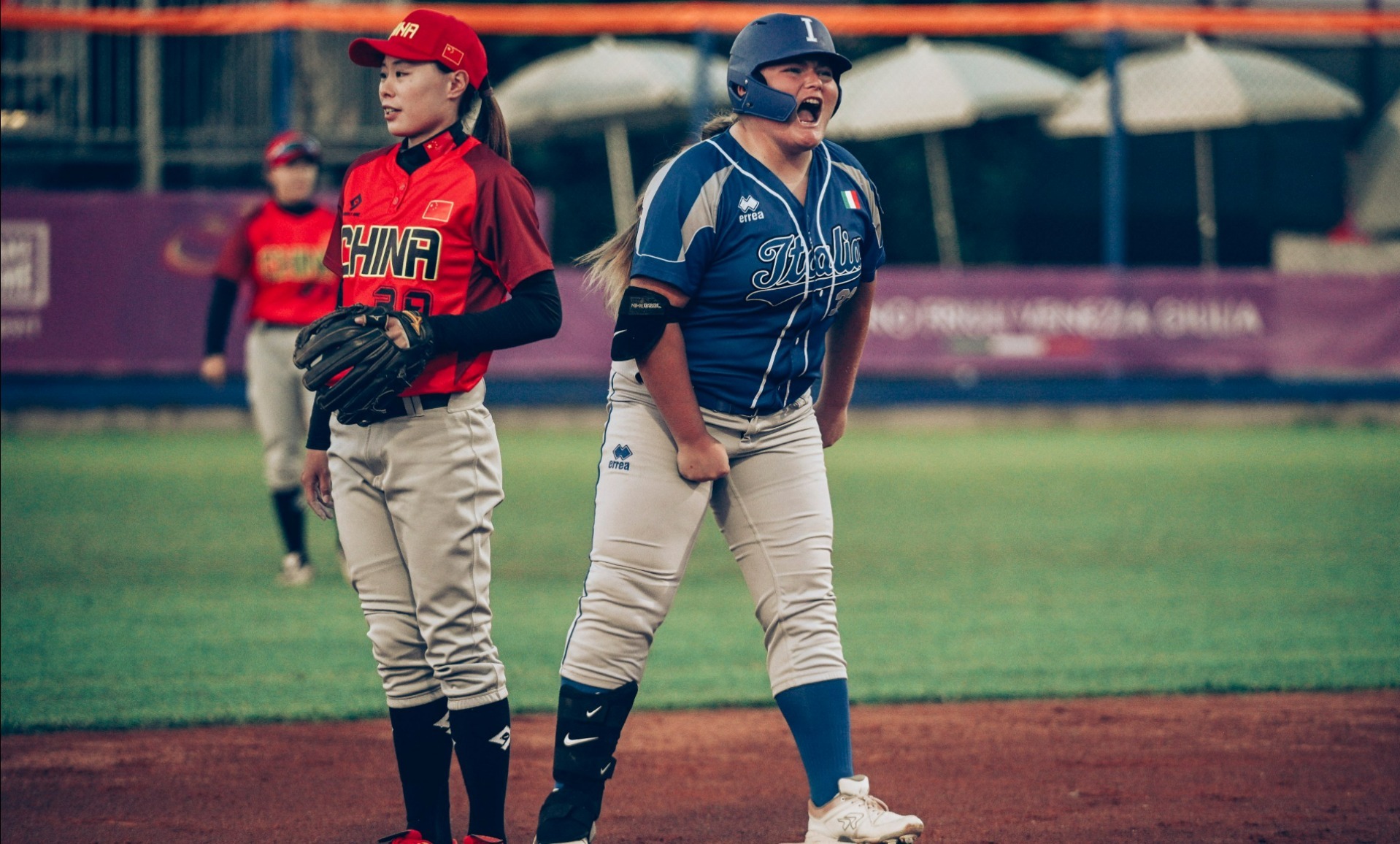 Team Italy wins Women's Softball World Cup Finals debut with 6-0 ...