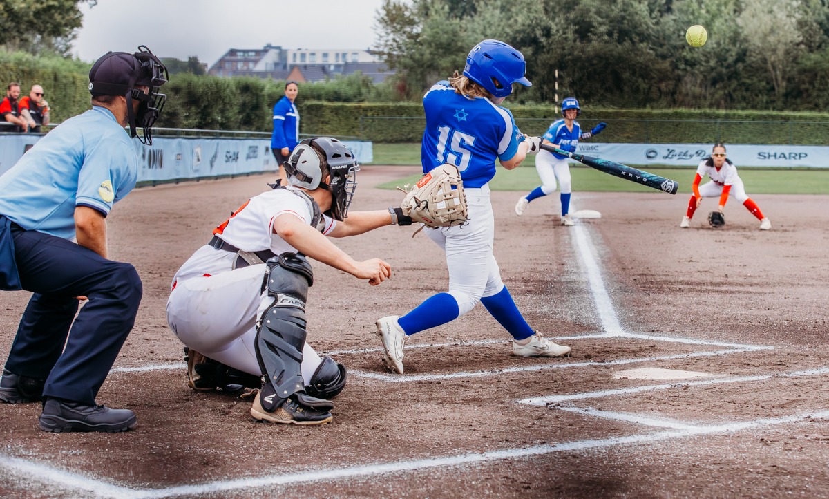 Rain Partially Disrupts Day 3 at the Women's Softball European ...