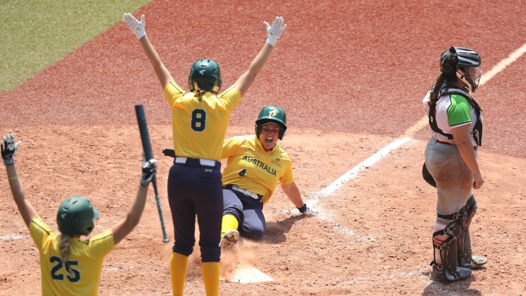 Softball World Championship: Day 10 photo gallery - World Baseball ...