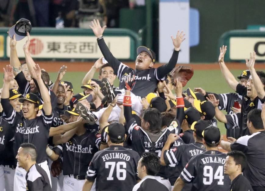 NPB celebrate their League Champions - World Baseball Softball ...